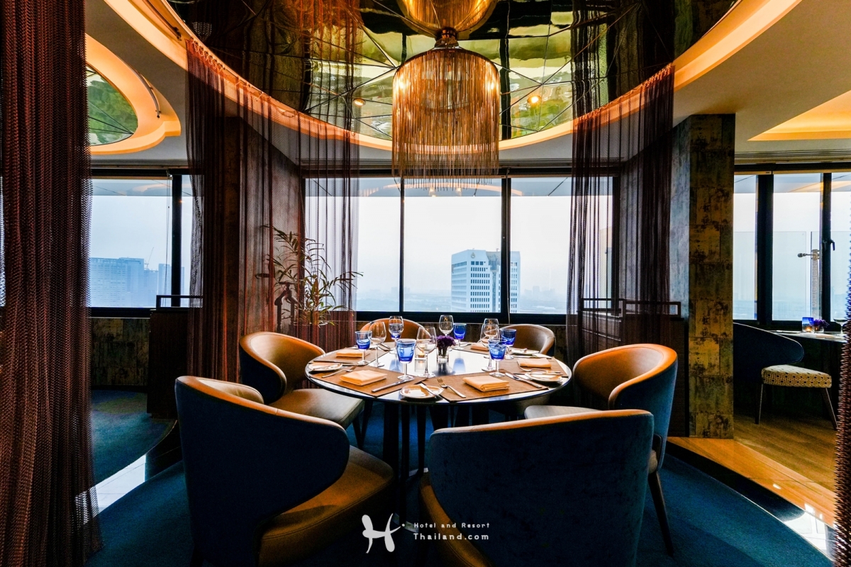 เราสั่งเครื่องดื่มที่เป็น Signature ของ Blue Sky ชื่อว่า Blue Sky ...