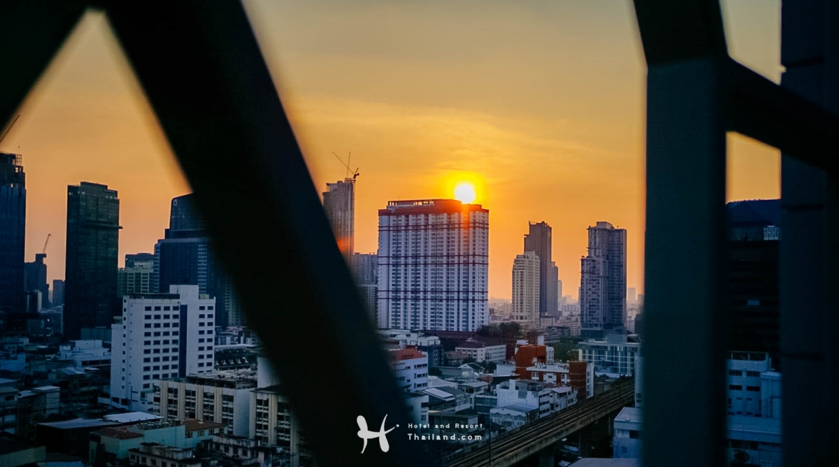 Barracuda Rooftop Bar – Akara Bangkok