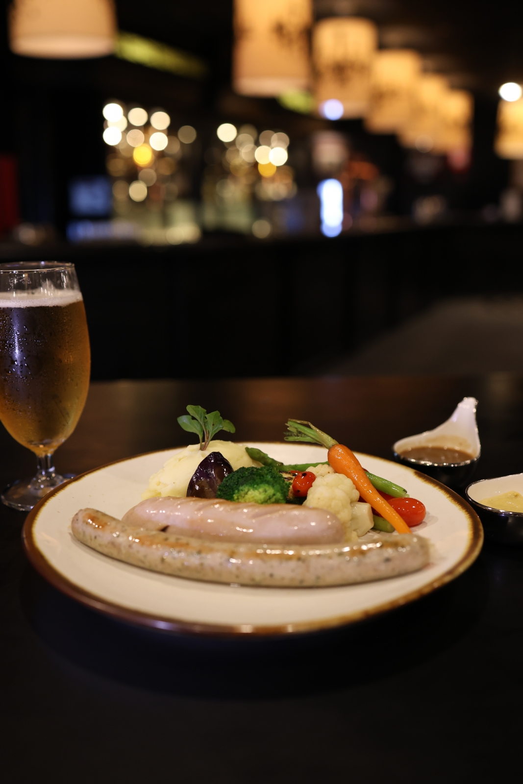 เซ็นทาราแกรนด์ ลาดพร้าว เปิดตัวแหล่งแฮงค์เอ้าท์แห่งใหม่ “Brew Cellar ...